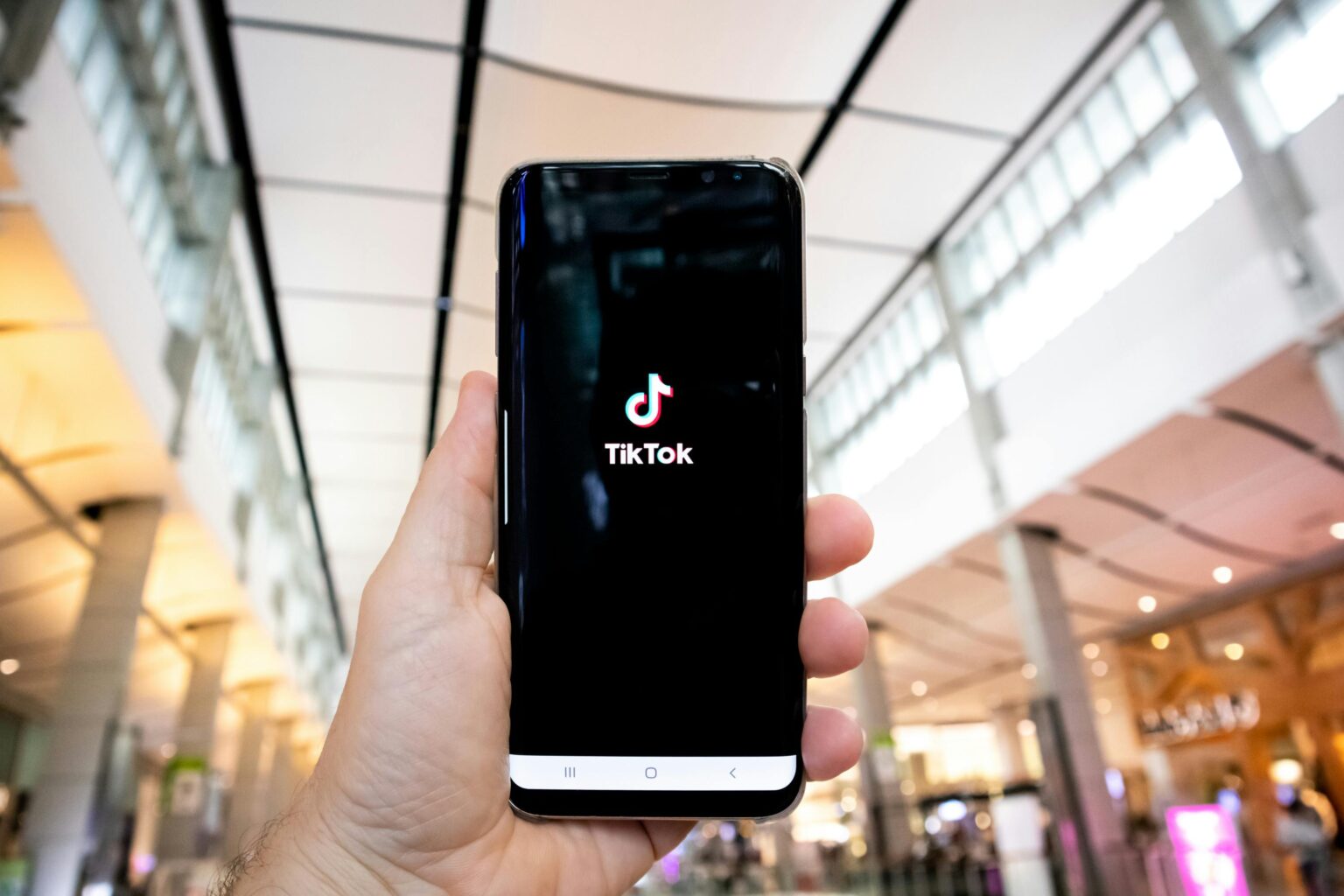 Samsung Electronics France Launches Its First Official Store on TikTok Shop